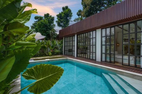 Mediterranean 2br Villa Ellure Ember With Pool & Lush Garden - Jimbaran
