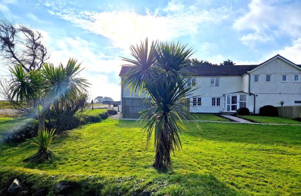 Idyllic Location, Amazing View, Spacious - Cornwall