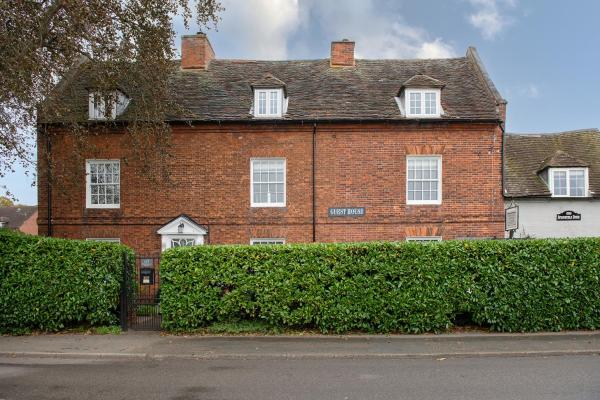 Springfield House - Birmingham Airport & Nec - Staffordshire