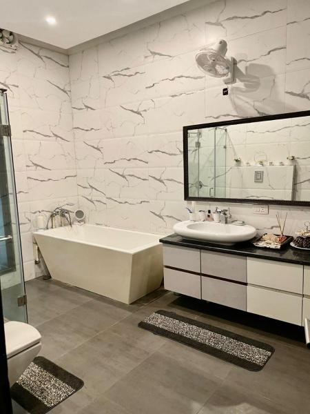 Ammatra Suites - Ghaziabad