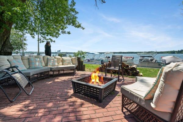 Fife Lake Lodge 2br With Kitchen & Lake Views - Michigan