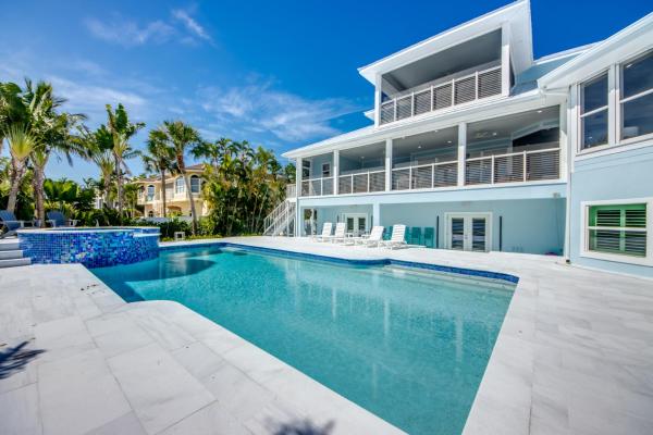 Escape To Paradise - Luxury Back Bay - Manatee Hideaway - Roelens - Fort Myers Beach, FL