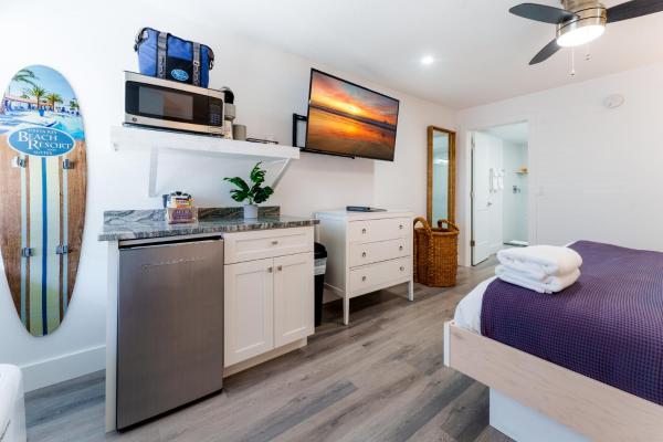 Siesta Key Beach Resort And Suites - Venice, FL