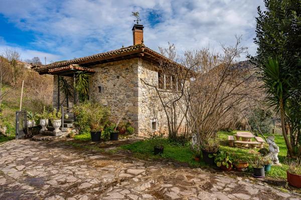 La Casa De La Torre - Lena