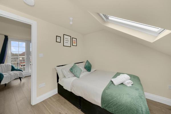 Cosy London Apartment On Elizabeth Line - Free Parking - Romford