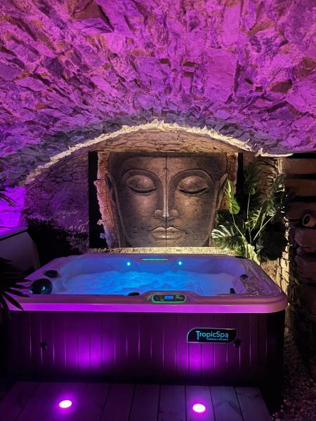 La Voûte Du Pilat & Options Spa, Massage - Saint-Chamond