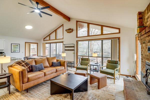 Premier Trout Fishing Scenic White River Cabin - Bull Shoals, AR