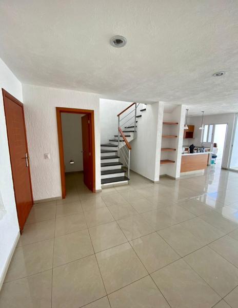 Habitación Temporal Para Alojamiento De Paso En Frontera - Laredo, TX
