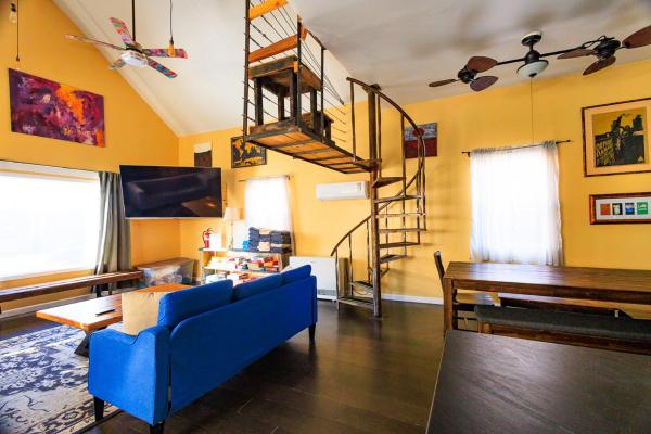 Smart House [Hottub/pets/420] - Denver, CO
