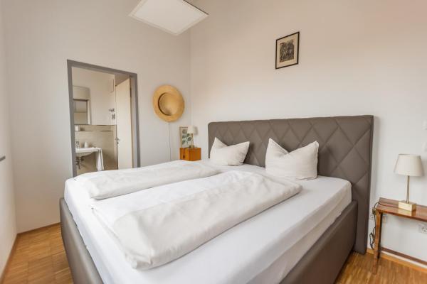 Hotel Freischütz Apartments - Vilsbiburg