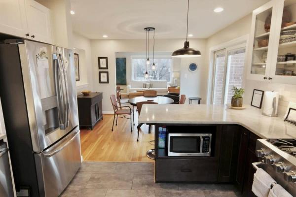 Your Happy Place Entire Home - With Parking - Rockville, MD