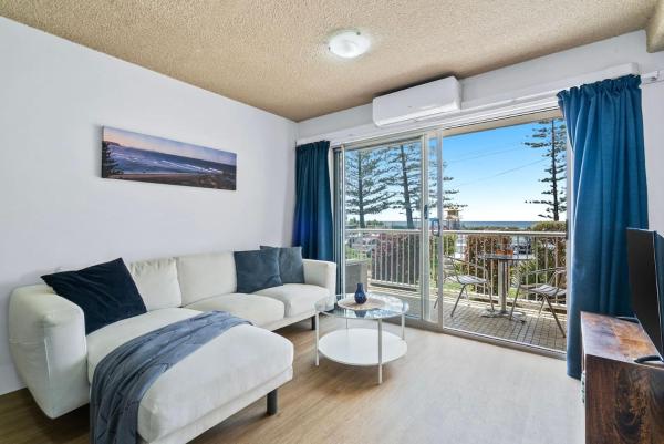 Mermaid Beachfront Retreat - Moments From Top Dining - Broadbeach