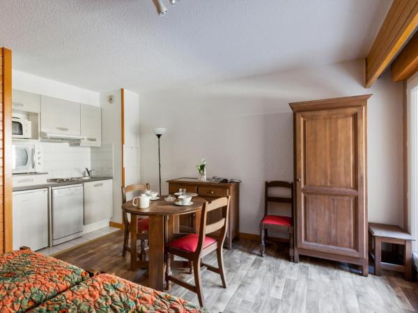 T1 Bis 2* Au Centre De Brides-les-bains, 4 Pers, Balcon, Ascenseur, Proche Thermes Et Télécabines - Fr-1-512-227 - France