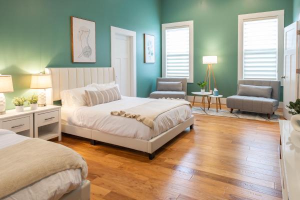 Chic Downtown Retreat Breweries, Murals & Music - Indiana (State)