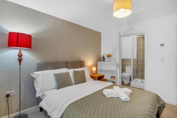 Beautiful Flat In Shirley, Spacious And Stylish - Solihull