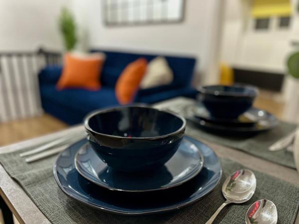 Stylish Old Trafford 2br Apartment, Free Parking, Near Stadium & City Centre - Bolton