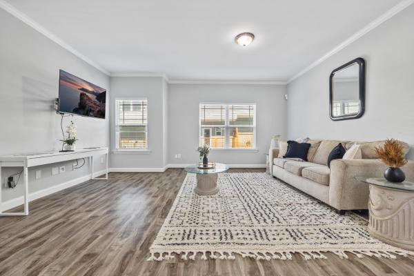 Garage W/ Veranda & Washer + Dryer - Atlanta, GA