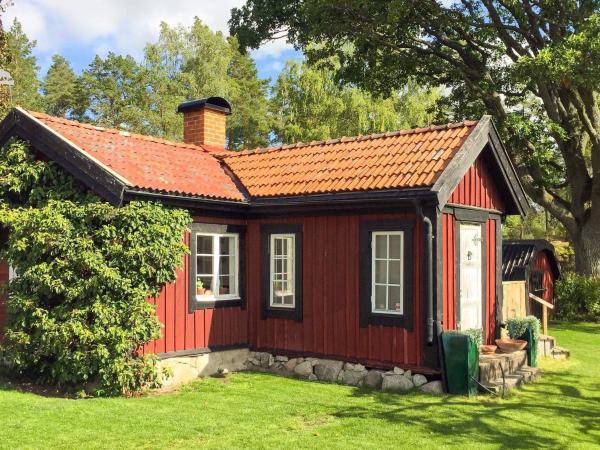 4 Star Holiday Home In Märsta - Sigtuna