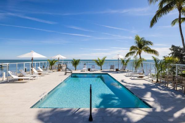 Pines & Palms Resort - Florida Keys, FL