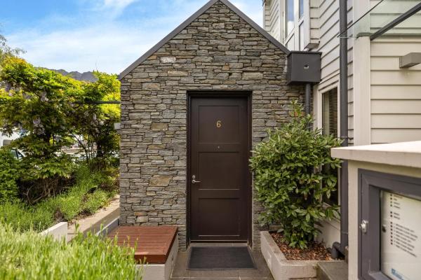 Craigroy 2 Lakeshore Apartment With Conservatory - Queenstown, New Zealand