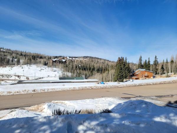 Cozy Retreat With Scenic Views- Prestige Vacations - Brian Head, UT