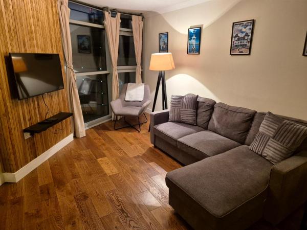 Ultra-luxury City Centre 2 Bed Apartment, With Free Parking - Cardiff