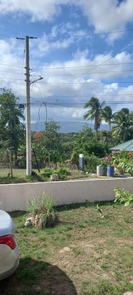 Riverview Retreat - 2 Bed Escape In Linstead - Jamaica