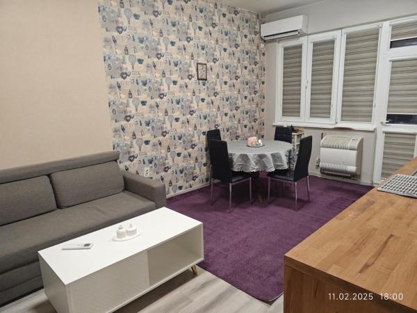 Apartment In The Center Of Yambol - Yambol