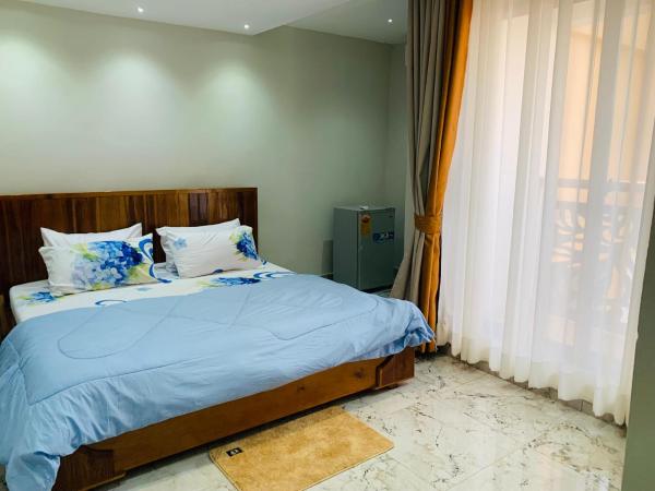 Oli's Luxury Hotel - Ghana