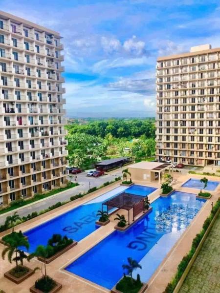 Cozy Studio With Balcony And Pool View - Philippinen