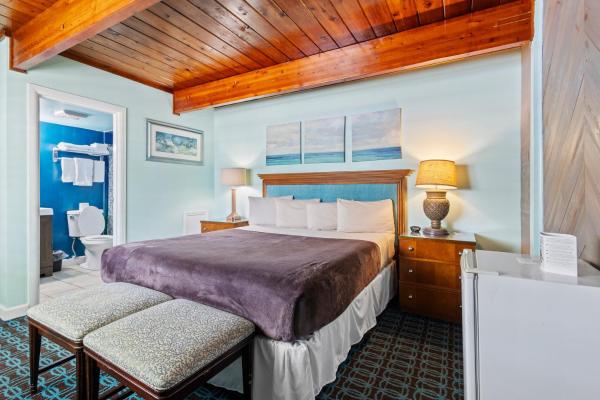 Oceanfront Inn Room #9 - Inlet View - King Bed - Fort Pierce, FL