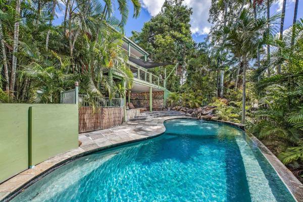 Treetop Paradise Retreat With Pool - Whitsundays