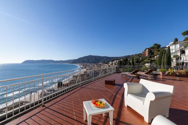 Hostdomus - La Terrazza Sul Mare - Alassio