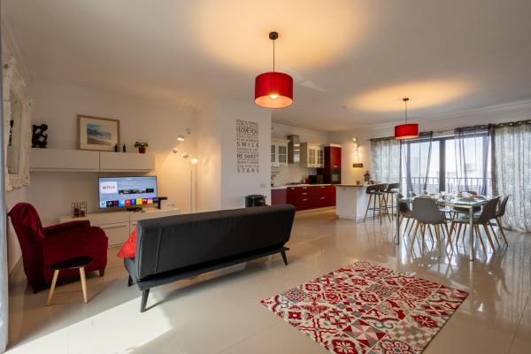 Penthouse Near Paceville With Private Terrace By Quicktrips - Pembroke, Malta