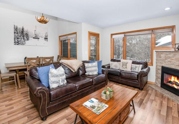 Greenbrier Townhouse #25 - Avon, CO