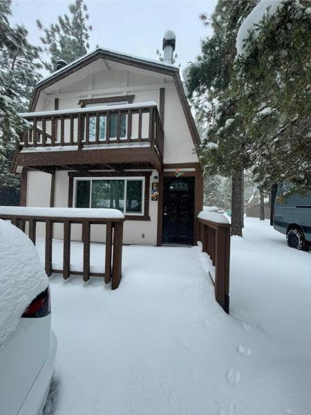 Comfy Modern Big Bear Cabin - Big Bear, CA