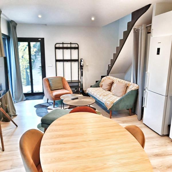 Au Sommet Des Ocres Et Des Bois - Maison T3 & Parking - Roussillon