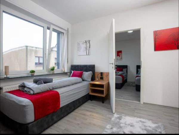 Livemore24 - Space In Herten West 24-7 Check-in - Recklinghausen