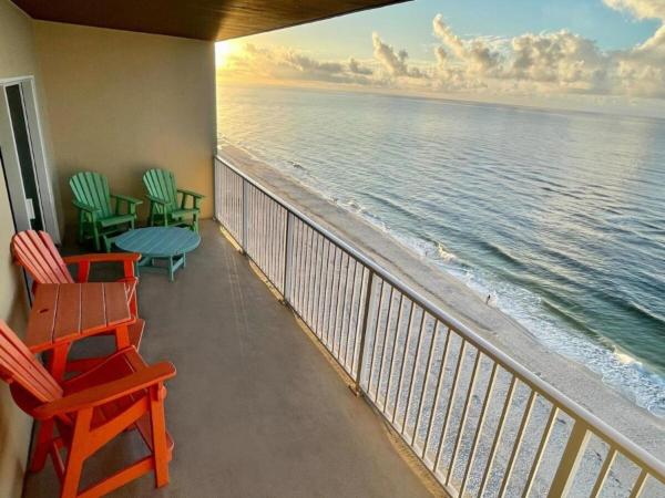 2br Beach Front Condo With Amazing Views - Alabama