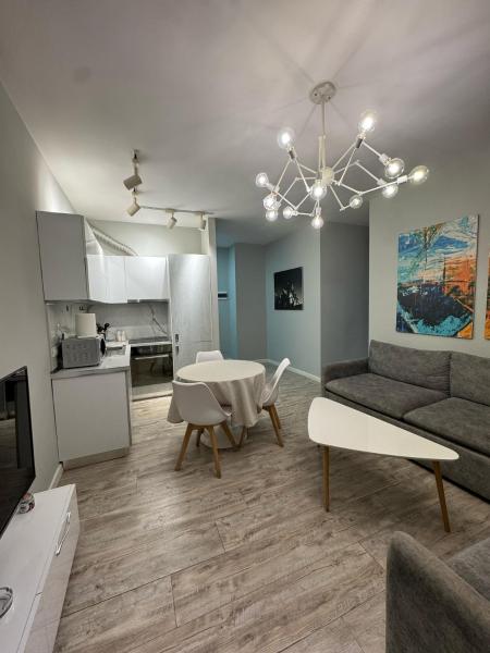 Dennys Apartment City Center 2 - Tirana