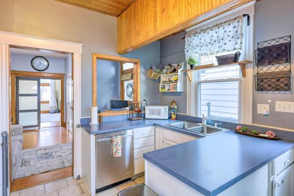 Cincinnati Home With Deck And Private Hot Tub! - Cincinnati