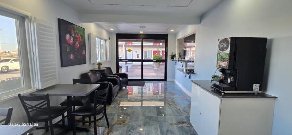 Hotel Avenida - Victorville, Hesperia, Apple Valley, I-15 - Hesperia, CA