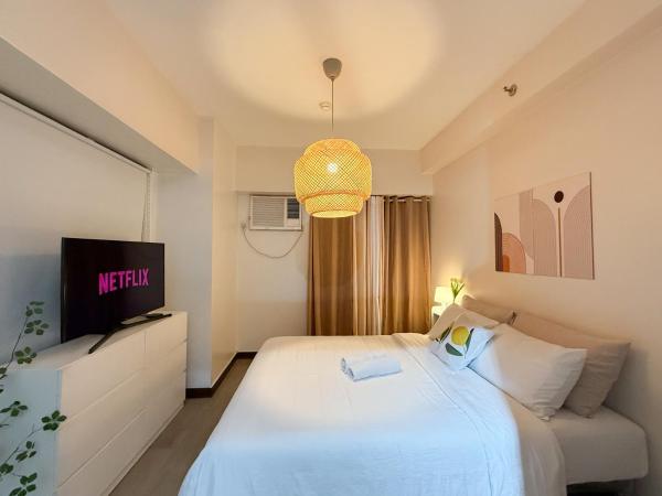 Spacious With Queen Size Bed And 15mins Away To Naiat3 Airport - 마카티