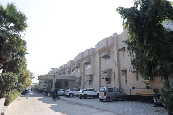 Club Platinum Resort - Haryana