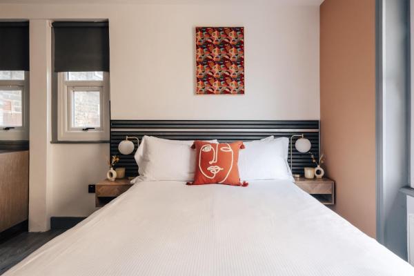 Modern And Spacious Duplex In Earls Court - Londra