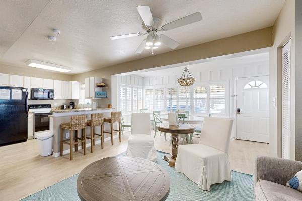 Key Lime Cottage - Indian Shores, FL