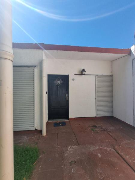 Spacious House For 4 6 People - San Nicolás de Los Arroyos