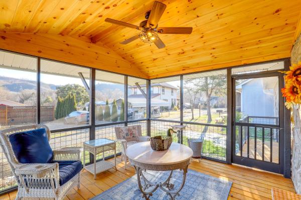 Walk To Appalachian Trail Hot Springs Hideaway - Hot Springs, NC