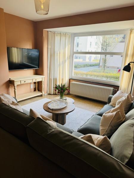 Two Bedroom Apartment 150m From The Beach - Le Coq