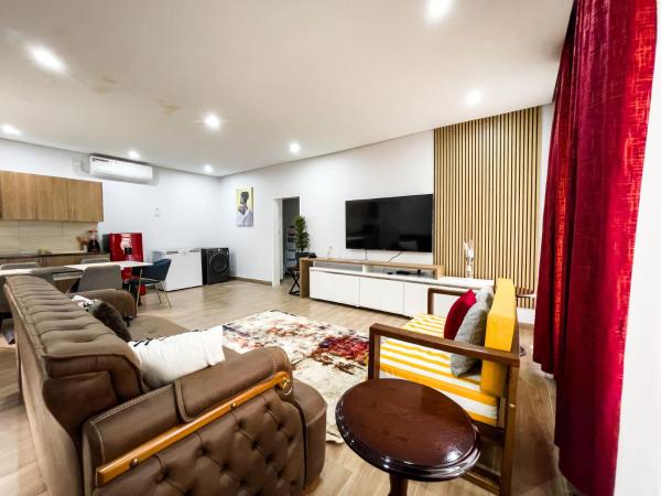 Grananda Villas # 83e - Lusaka